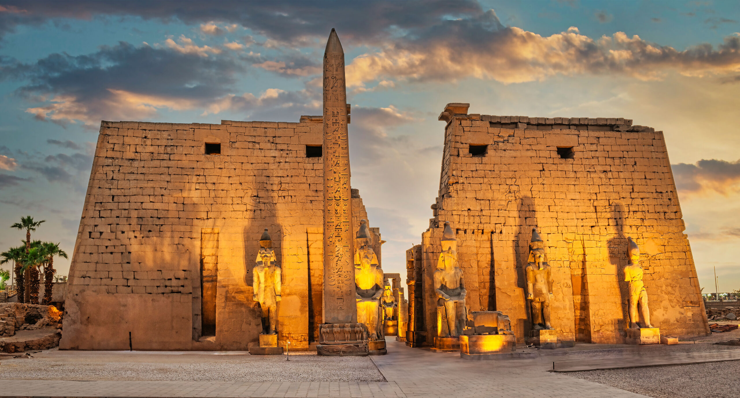 Visite de la ville de Louxor en calèche - merttours Profitez d'un ...